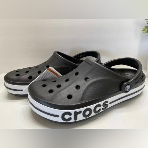 CROCS | Shoes | New Crocs Bayaband Chevron Menwomens Clogs Black ...